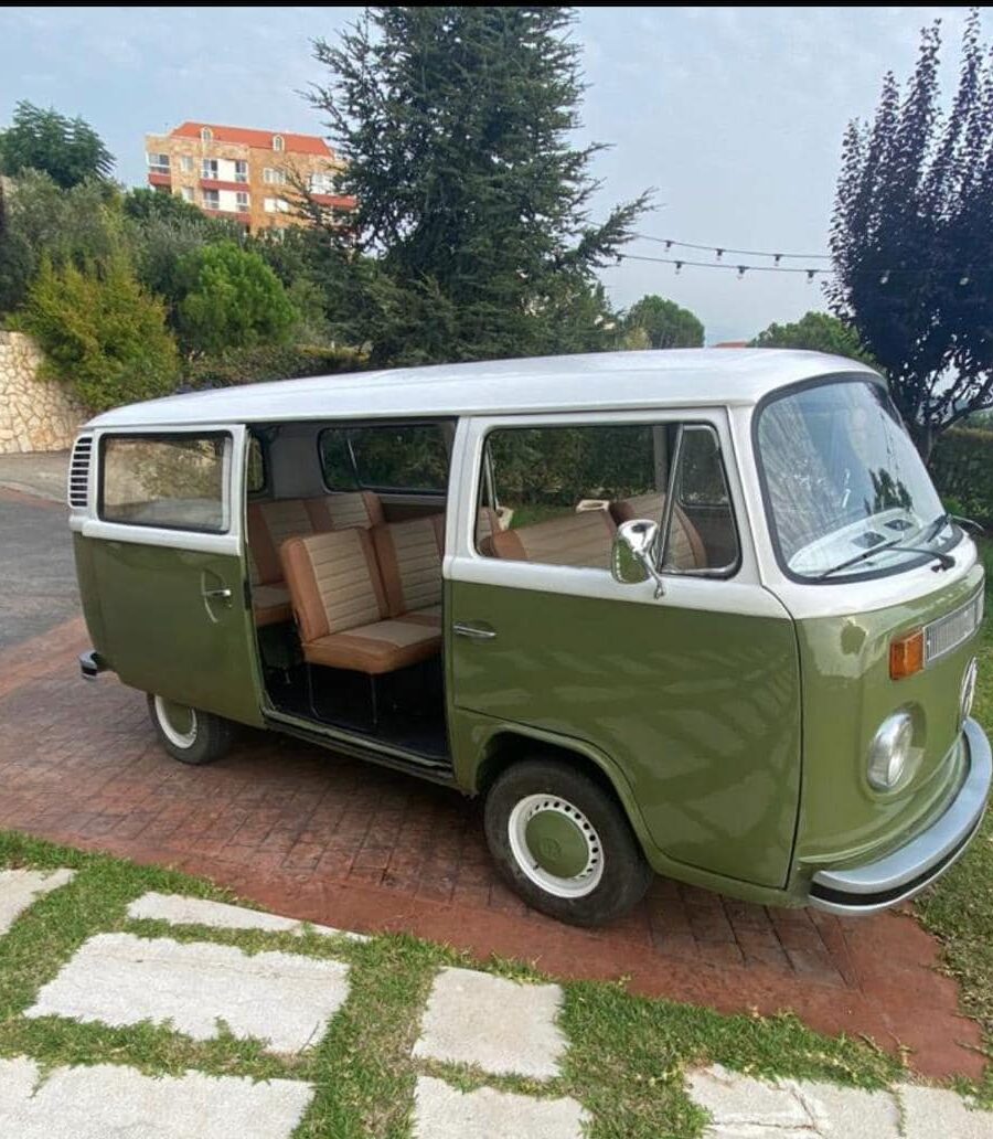 VW T2 double door | army green/white | 1600cc - Kombi Kings